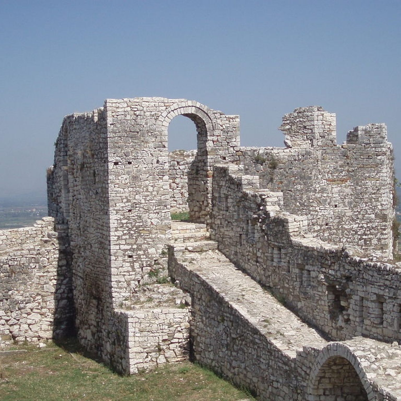 Best Castles in Albania - Best time to visit them | Sondor Travel